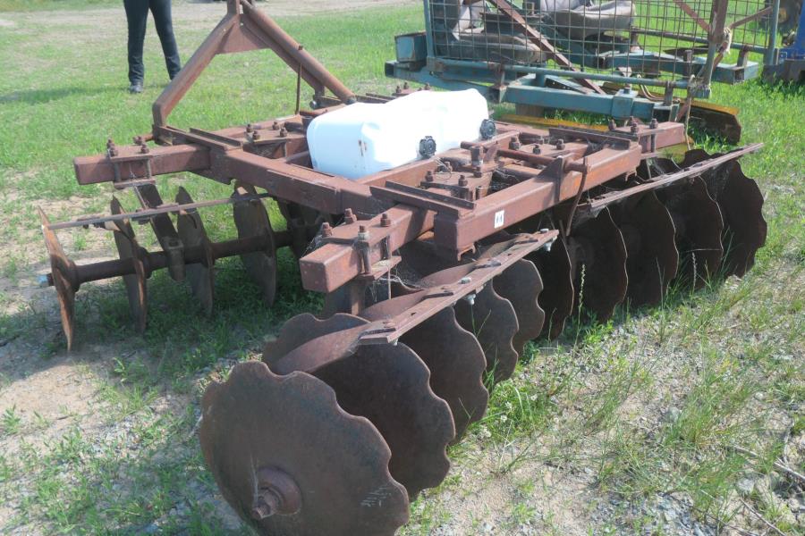 Lot 122 - 3PL 18 Plate Offset Discs | AuctionsPlus