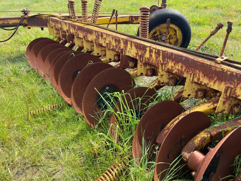 Lot 88 - Connor Shea 18 Disc Plough - Parts only | AuctionsPlus