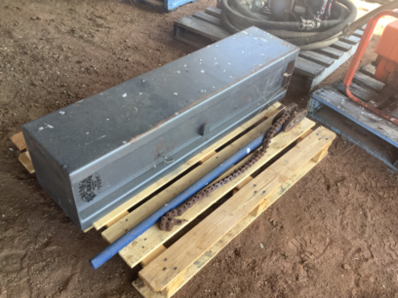 Lot 45 - Gun safe | AuctionsPlus