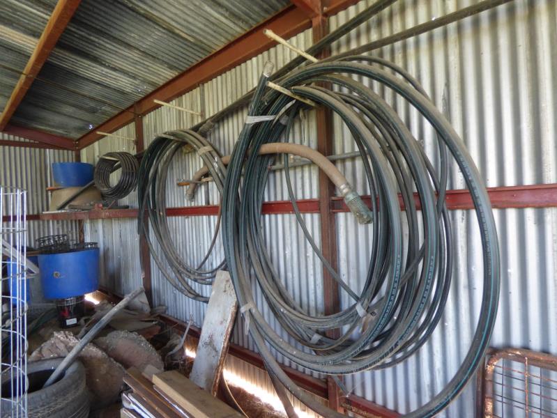 Lot 218 - Varois poly pipe | AuctionsPlus