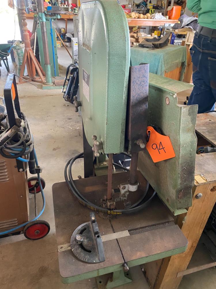 Lot 94 - Sher Wood cutting band saw | AuctionsPlus