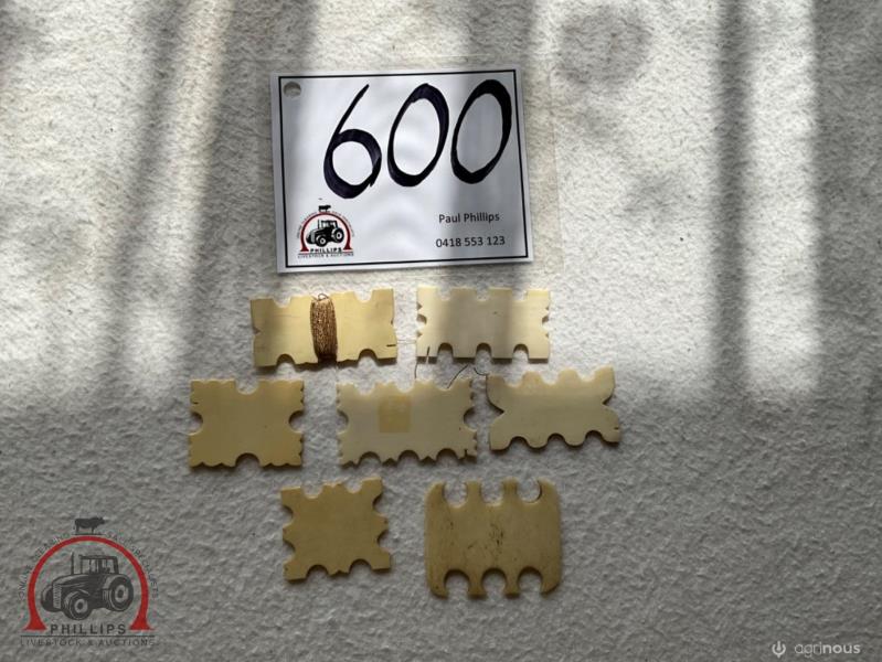 Antique Bone Thread Winders | AuctionsPlus