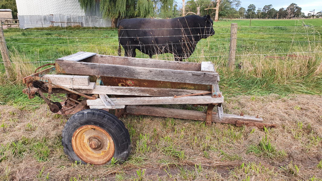 Lot 71 - Antique Crump Super Spreader | AuctionsPlus