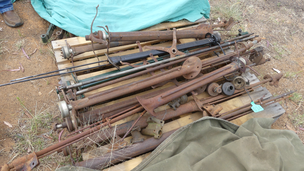Lot 34 - Model T steering columns | AuctionsPlus