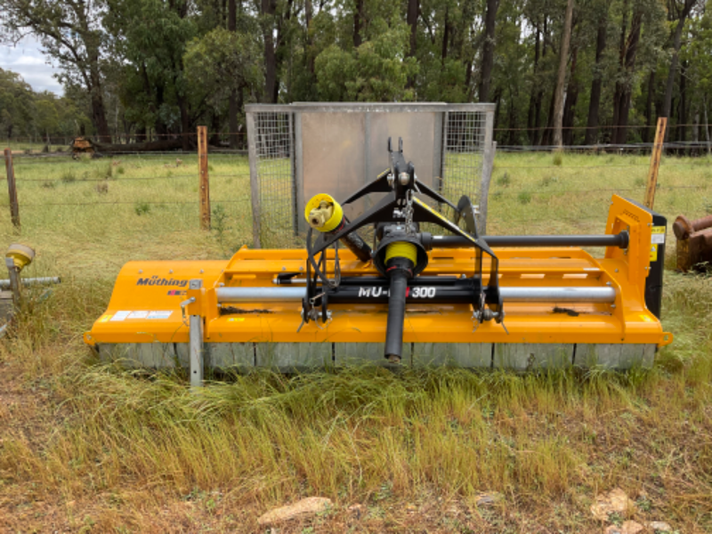 Lot 1 - Mulcher - Muthing vario MU - M 300 - 3 point linkage - 3170 mm ...