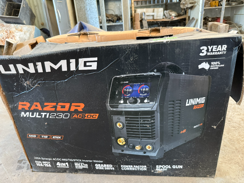 Lot 105 - Unimeg Razor Welder | AuctionsPlus