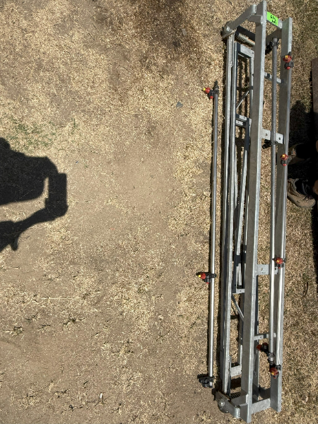 Lot 319 - 6m Fold Out Spray Boom | AuctionsPlus