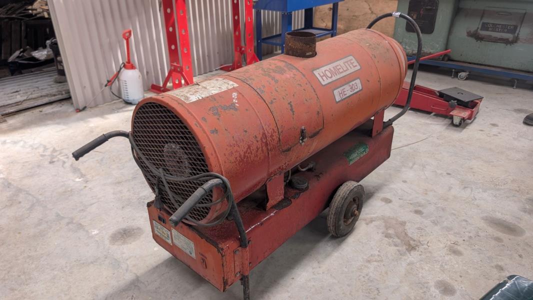 Lot 44 - Homelite HE-303 Diesel Workshop Heater - Electric Start ...