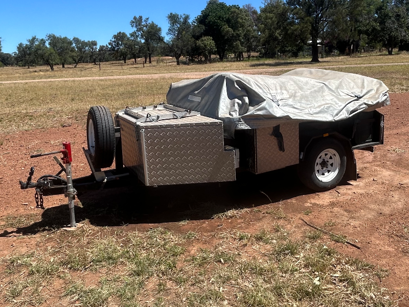 Lot 140 - All Terrain camper trailer | AuctionsPlus