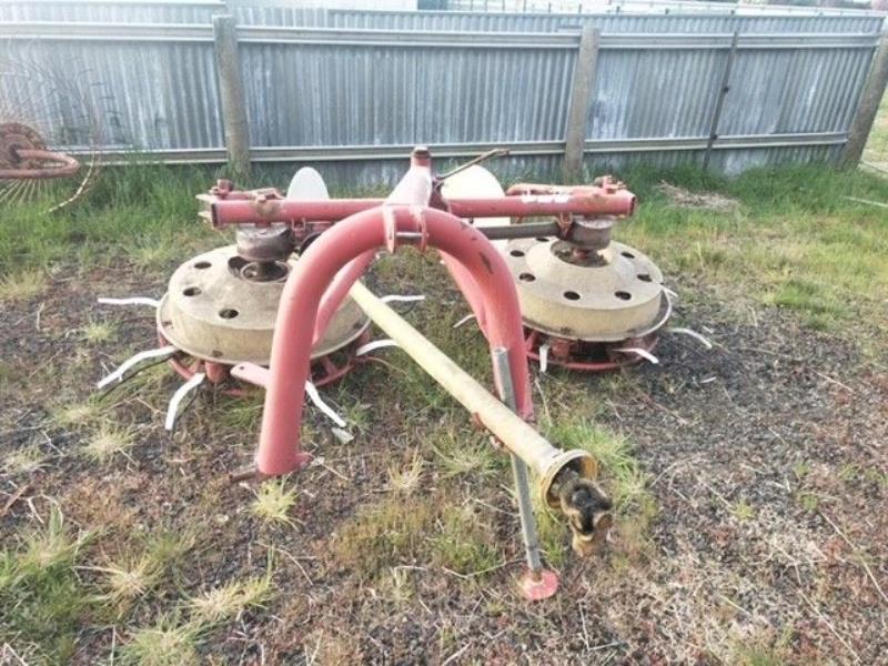 Lot 74 - Vicon RC 300 Rake | AuctionsPlus