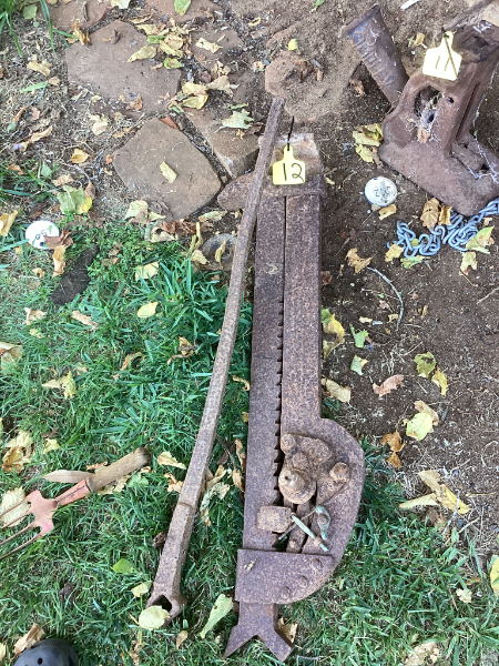 Lot 12 - TREWHELLA JACK | AuctionsPlus