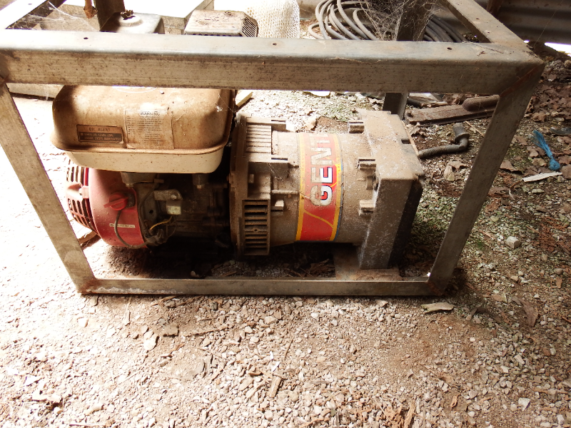 Lot 64 - Generator, not working | AuctionsPlus