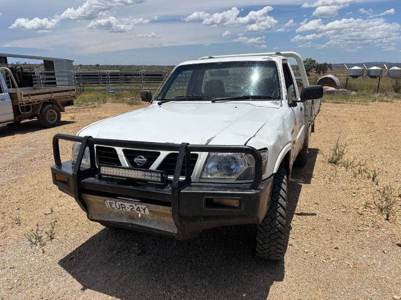 Lot 22 - 2001 Nissan Patrol ute | AuctionsPlus