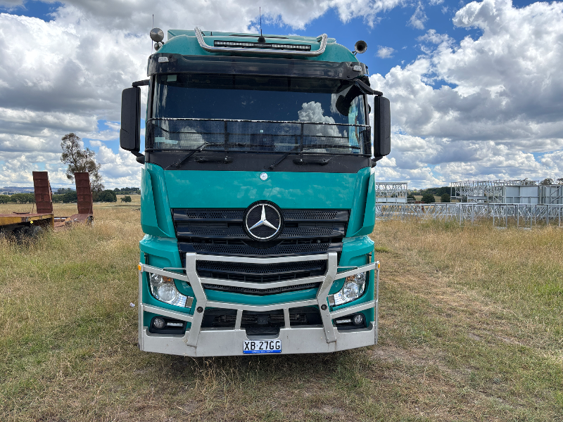Lot 8 - Mercedes cab over truck | AuctionsPlus