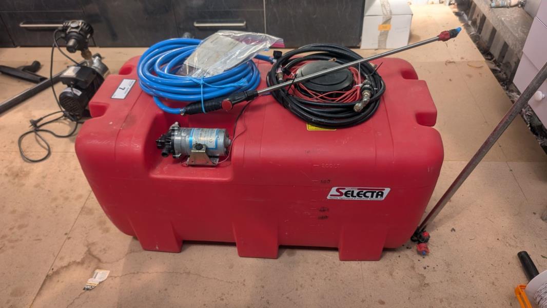 Lot 7 - Silvan 200L 12V Spot Sprayer w/ 3m Boom, Hand Sprayer & Fence ...