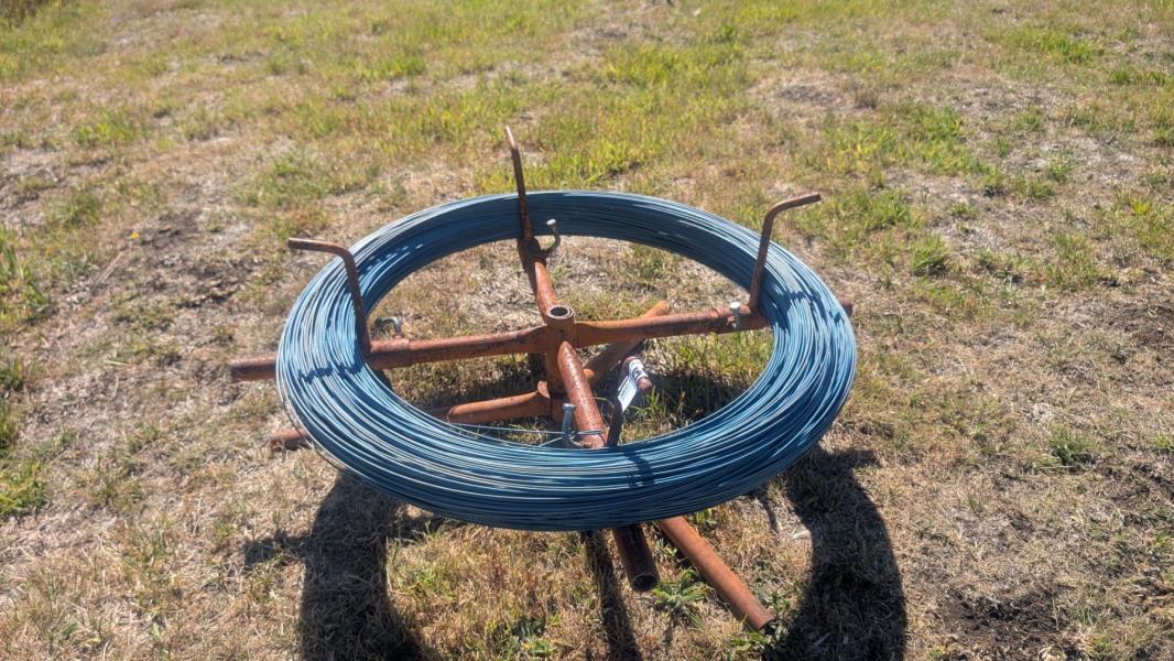 Lot 50 - Coil Plain Wire On Spinner | AuctionsPlus