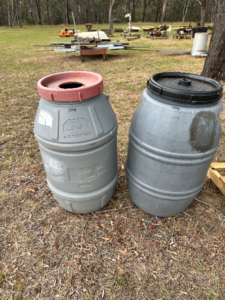 Lot 104 - FEED DRUMS | AuctionsPlus
