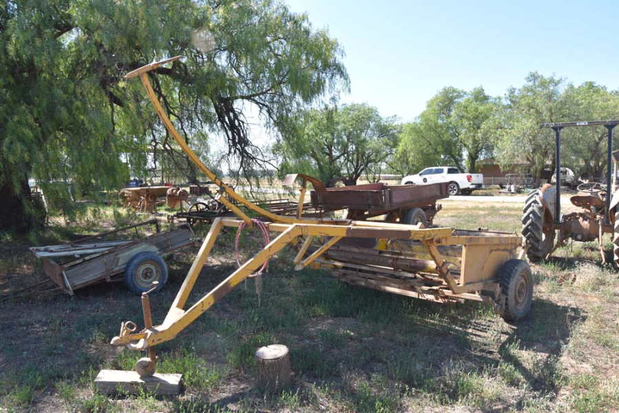 Lot 17 - Turner Round Bale Hay Buggy | AuctionsPlus