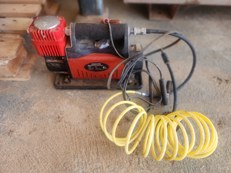 Lot 48 - Powertech 12 Volt Compressor | AuctionsPlus