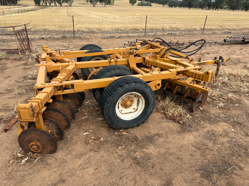 Lot 13 - Taylor-Way Disk | AuctionsPlus