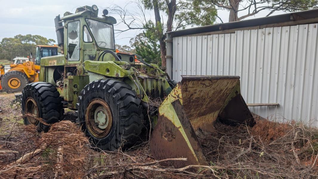 Lot 10 - Terex 72-31 Wheeled Loader | AuctionsPlus
