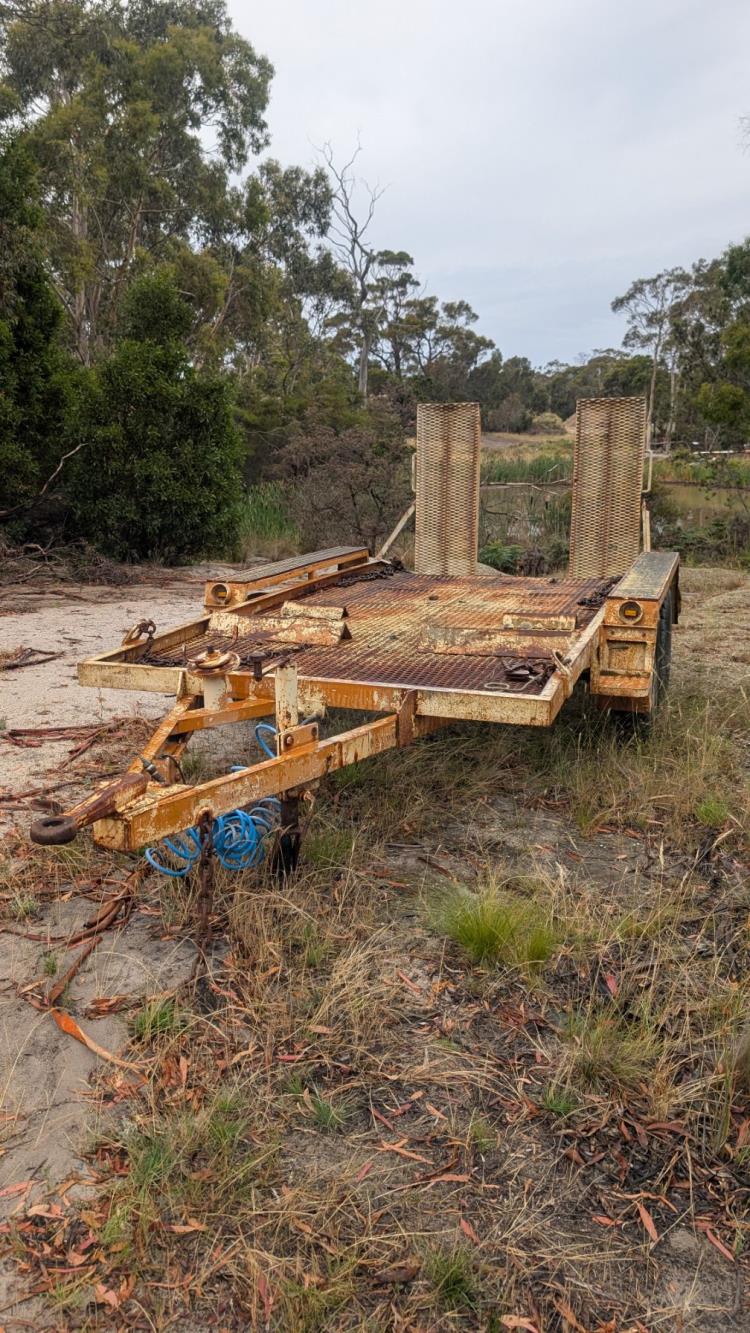 Lot 15 - 3T Plant Trailer | AuctionsPlus
