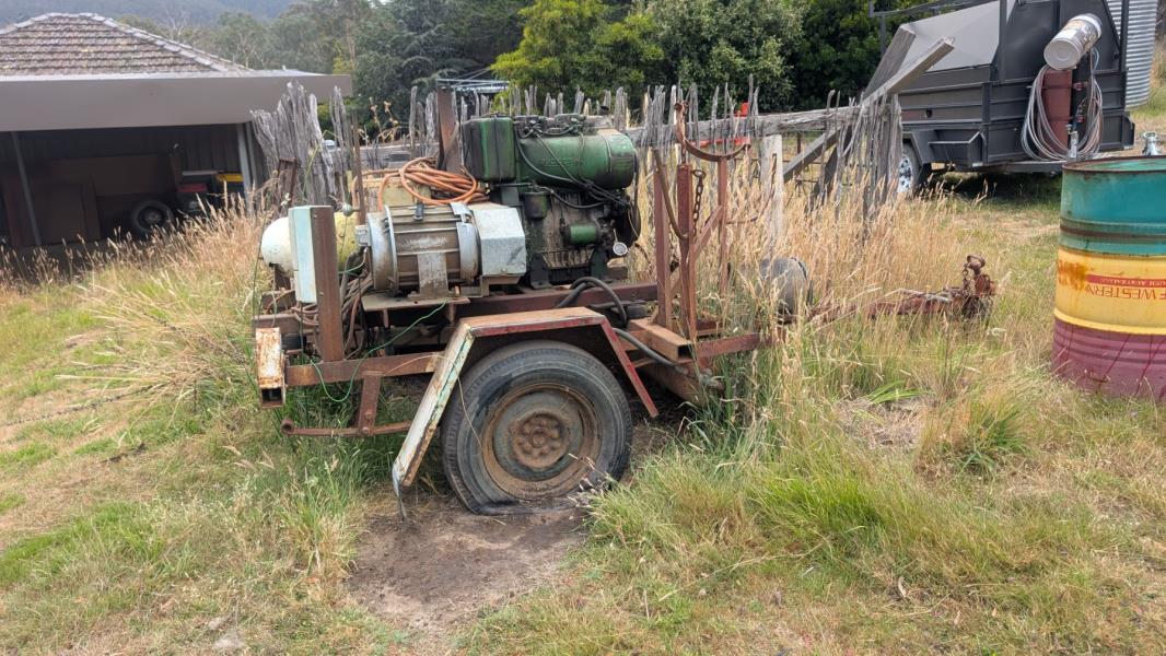 Lot 26 - Trailing Generator/Welder Compressor | AuctionsPlus