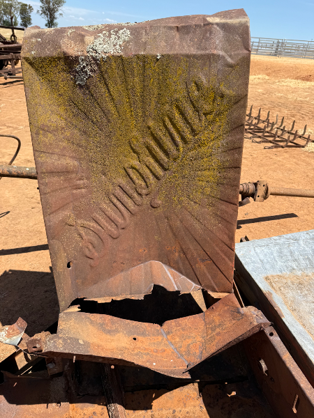 Lot 123 - Antique Sunshine Header Front | AuctionsPlus