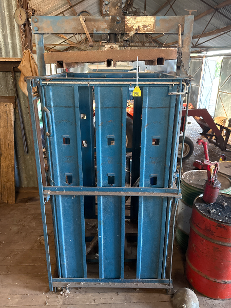 Lot 189 - Sunbeam Manual Wool Press | AuctionsPlus