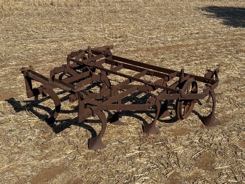Lot 247 - Antique Chisel Plow | AuctionsPlus