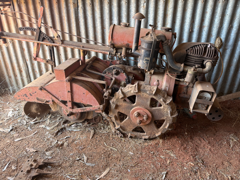 Lot 200 - Howard Antique Rotary Hoe | AuctionsPlus