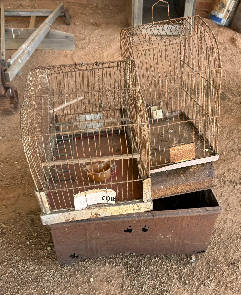 Lot 326 - Homemade Trolley | AuctionsPlus