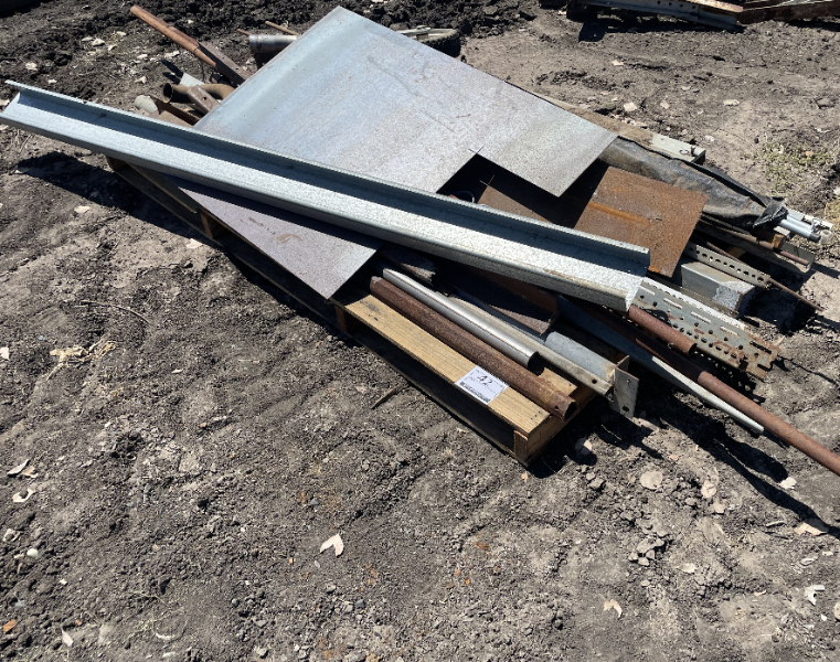 Qty steel , sundry types and lengths | AuctionsPlus