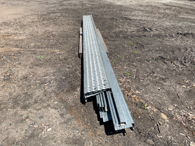 Lot 52 - Z section purlins and 2 x 300mm wide steel walkway approx. 4 ...