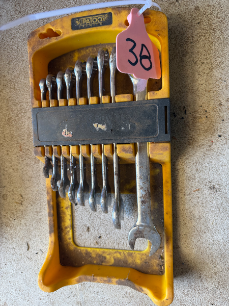 Lot 38 - Spanner set | AuctionsPlus
