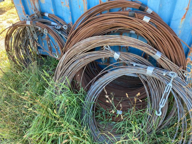 Lot 106 - 4 Rolls of 15m Steel Cable w/ Turnbuckles to suit cattle ...