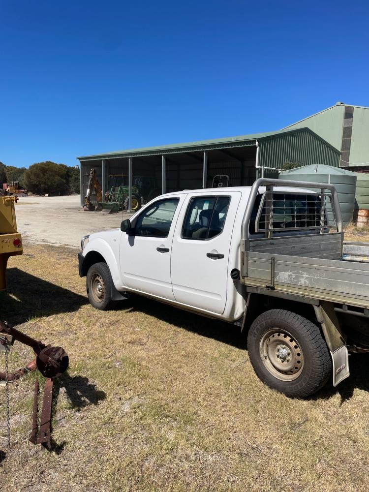 Lot 46 - 2011 Nissan Navara D40 Dual Cab Ute | AuctionsPlus