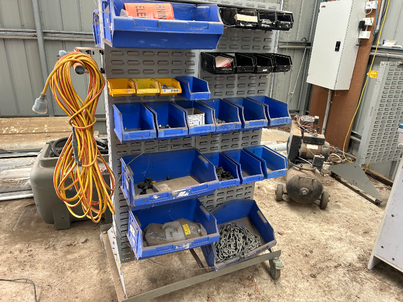 Lot 48 - Workshop Trolley bolts and chain | AuctionsPlus
