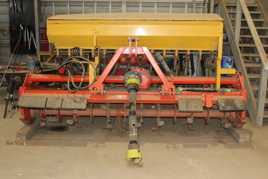 Lot 19 - Bully UHH - 120 3PL Seed Drill & Rotary Hoe Renovator ...
