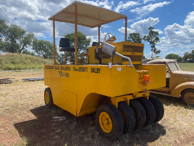 Lot 21 - Pac-Ace Rubber Tyre Roller , Model 33TC, Pacific Ace Equipment ...