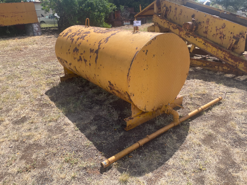 Lot 188 - Yellow steel water tank, approx. 2600 long x 1015 mm diameter ...