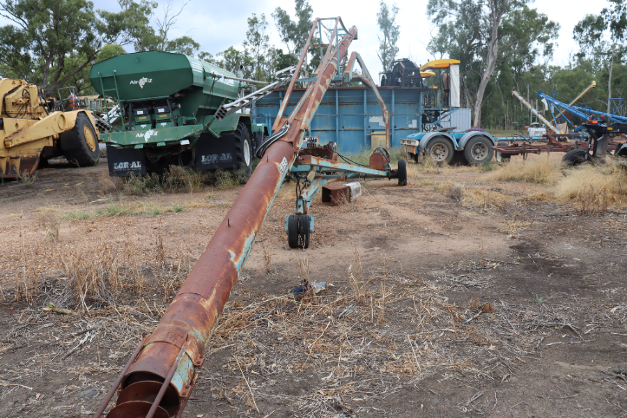 Lot 45 - Liset 70'x12' Self Propelled Auger, New Koehler 4 cylinder ...