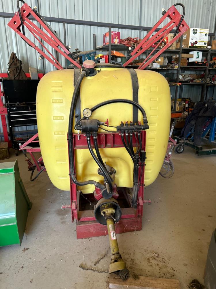 Lot 202 - Hardi 3PL 600ltr Boom Spray Tank/Unit with Hose reel & Boom ...