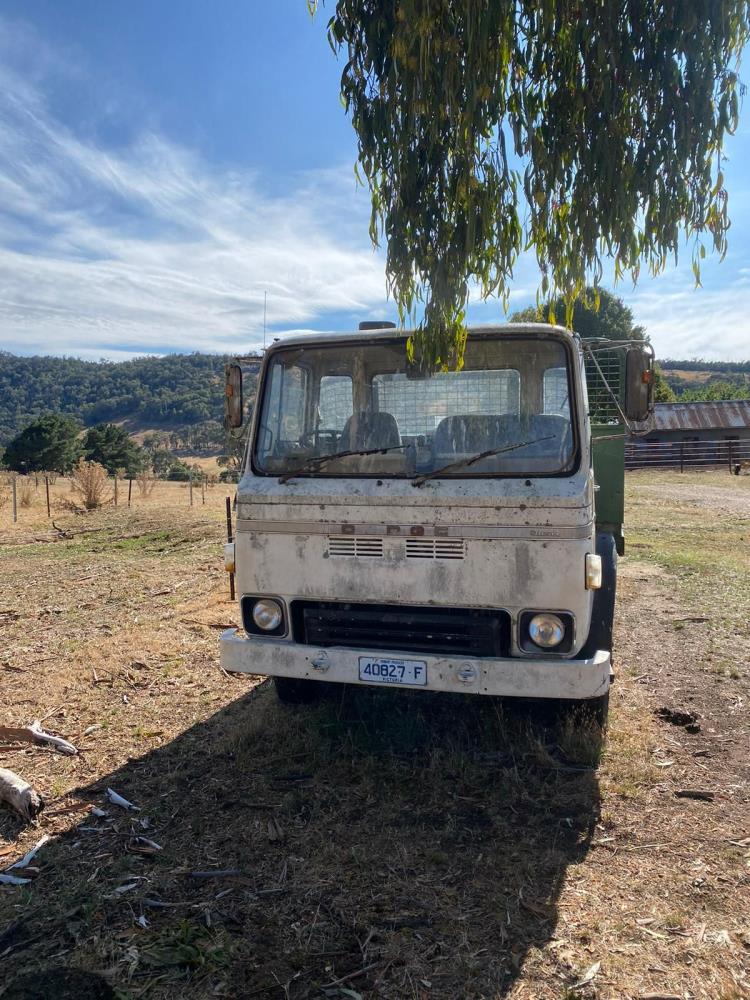 Lot 401 - Dodge Truck 1972 D3F Turbo Perkins engine | AuctionsPlus