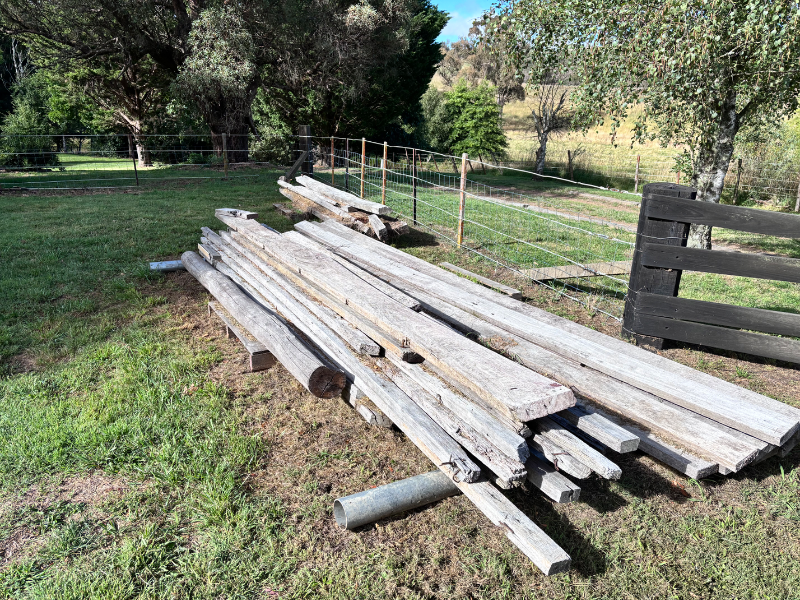 Lot 24 - Timber lengths | AuctionsPlus