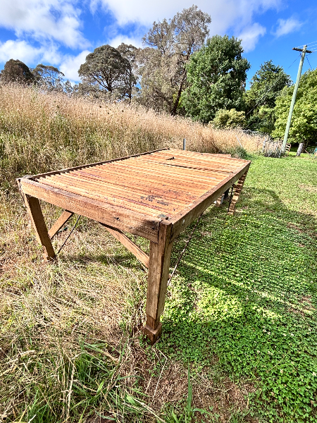 Lot 53 - Old wool table | AuctionsPlus