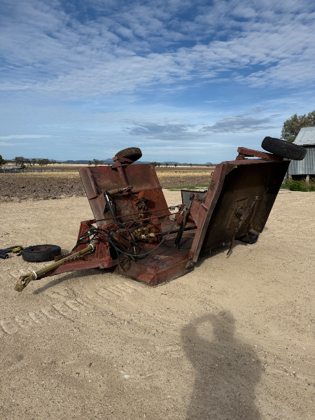 Lot 138 - 15ft Superior Swing Wing Slasher | AuctionsPlus
