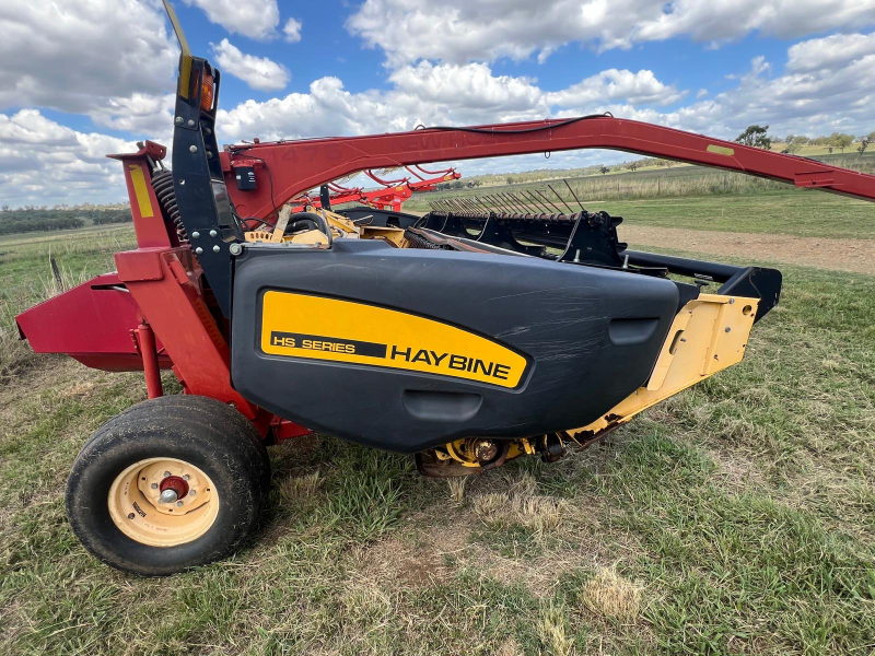 Lot 29 - NEW HOLLAND 1475 HAY SICKLE MOWER | AuctionsPlus