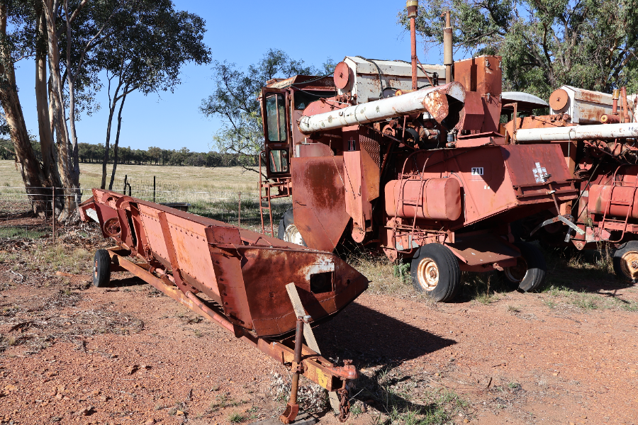 Lot 61 - International 711 Header & Front | AuctionsPlus