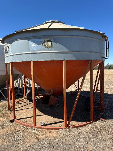 Lot 58 - Super Bin | AuctionsPlus